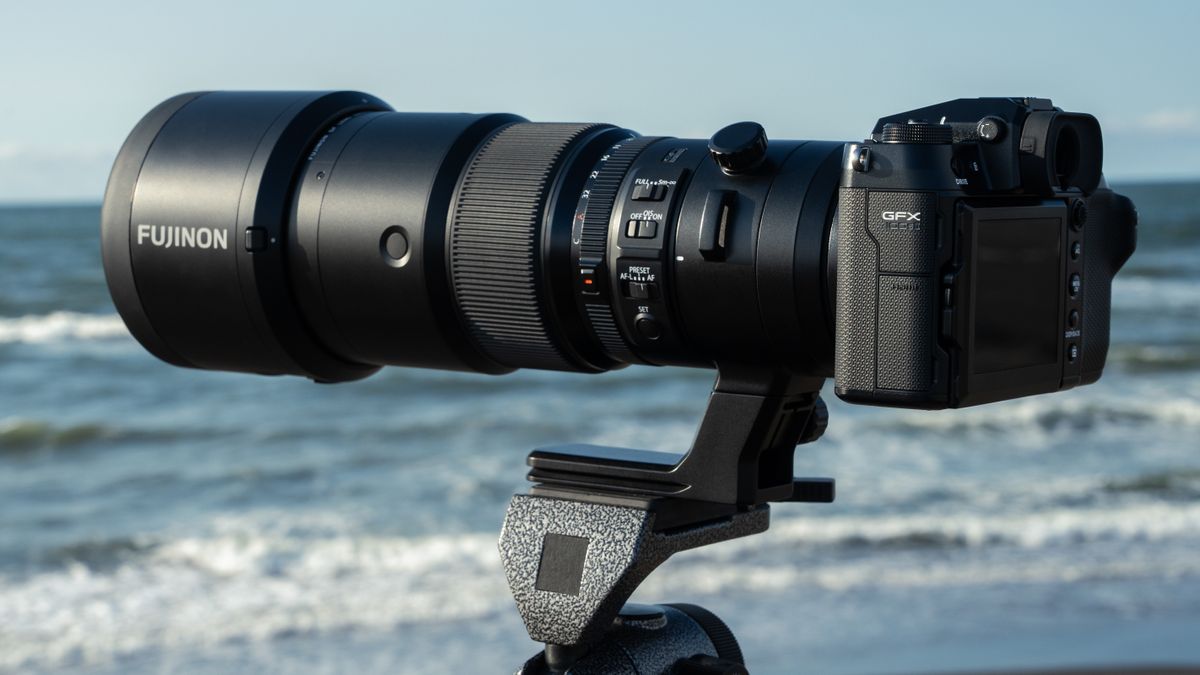 Fujifilm issues update for its new GF 500mm monster lens – but what does it do? | Digital Camera ...