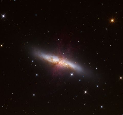 Supernova Photos: New Star Explosion in Galaxy M82 Seen by Stargazers ...