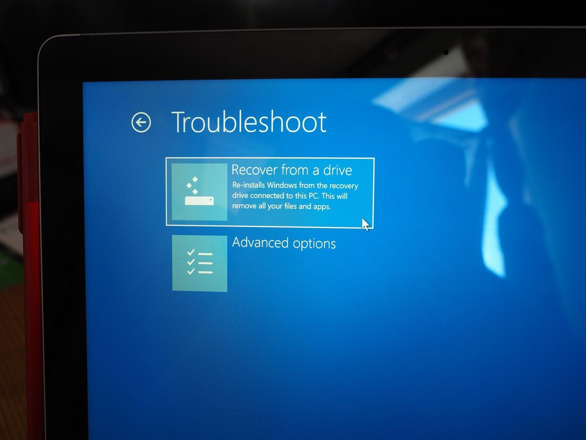 How to fix Surface Go issues using a USB recovery device | Windows Central