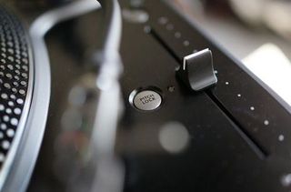 Stanton T.92 USB Turntable Review - Pros, Cons and Verdict | Top Ten ...