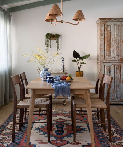 How to style a kitchen table | Homes and Gardens