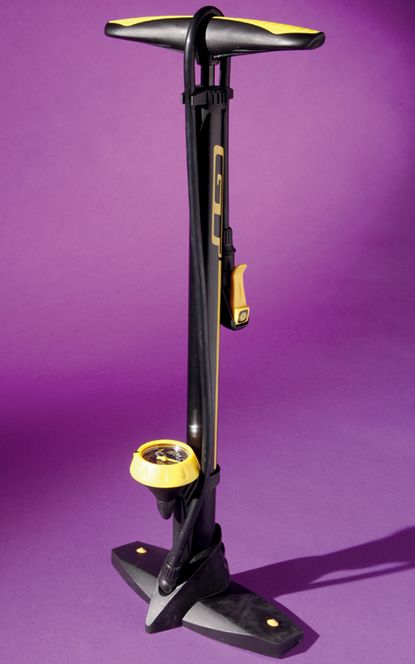 GT Track Floor Pump review | Cycling Weekly