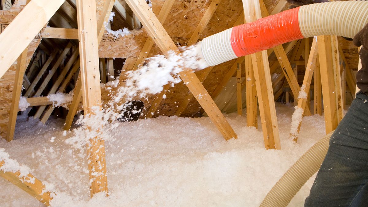 Which types of roof insulation are best for your roof? | Homebuilding