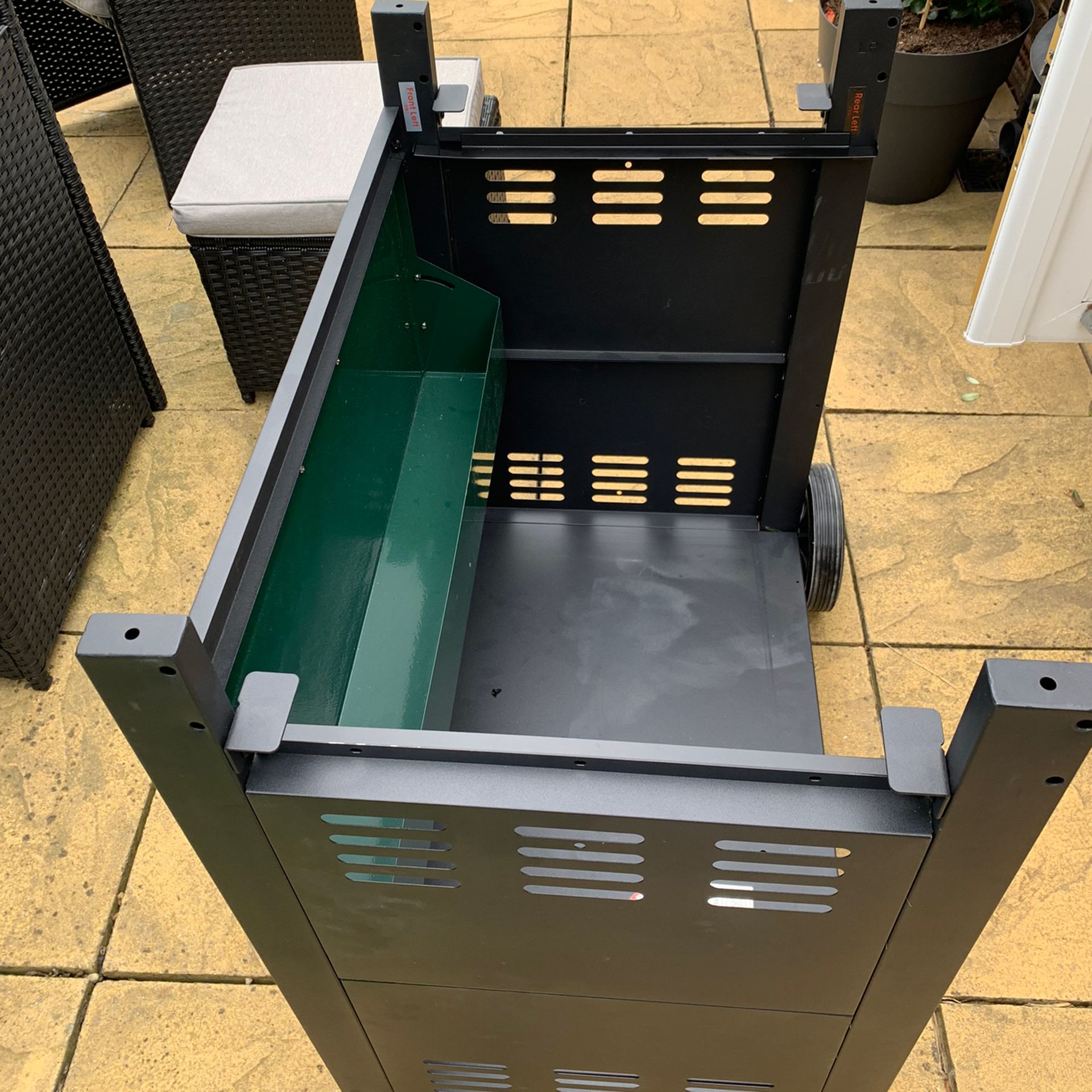 Outback Meteor 4-Burner Hybrid Gas & Charcoal BBQ review | Ideal Home