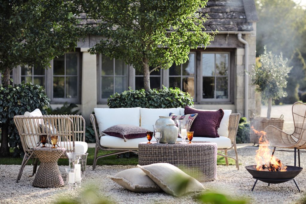 How to prepare a small backyard for summer hosting | Homes and Gardens