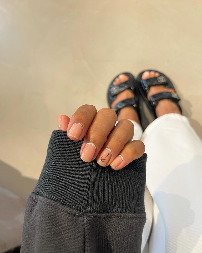 15 of the Best Sheer Nail Polishes That Are Totally Timeless, According ...