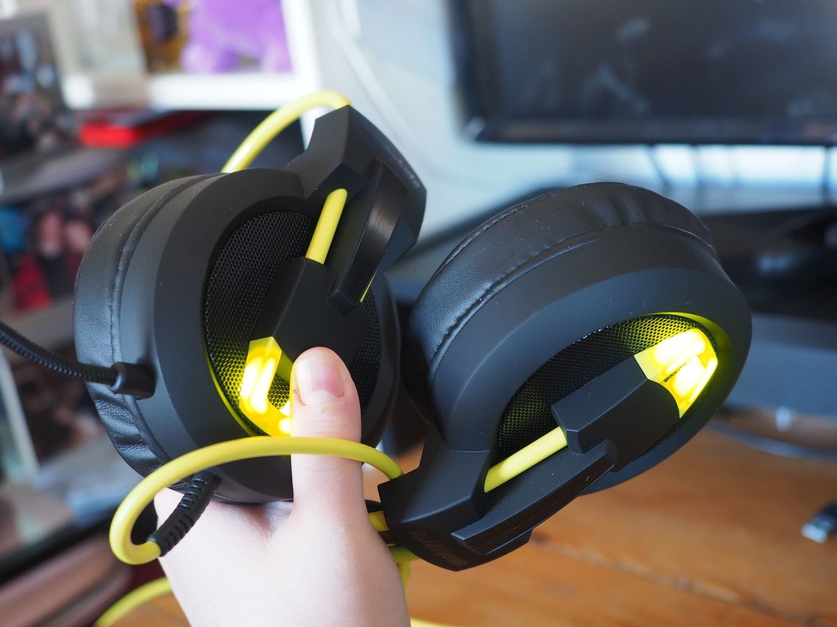 Snakebyte PC Head:Set Pro review — Awesome audio meets ditzy design ...