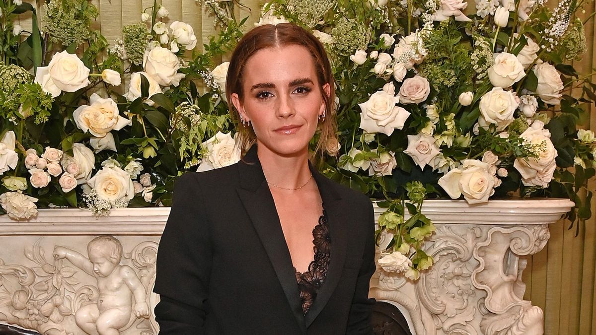 Emma Watson’s purple bedroom: A surprising sleep boost | Homes and Gardens