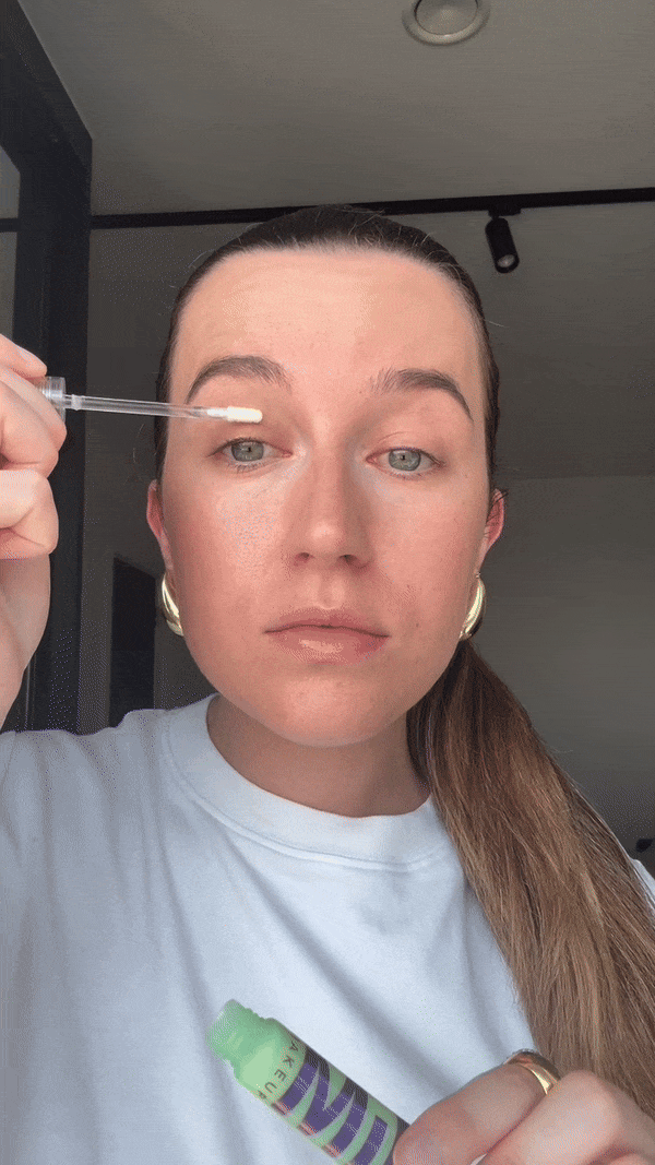 How to Apply Eyeshadow, According to an Expert | Who What Wear