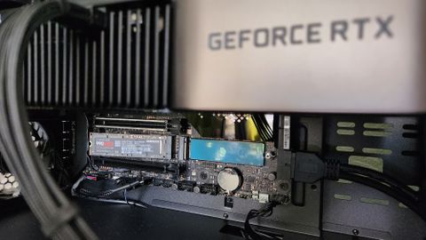 Samsung 990 Pro review: The fastest SSD for unthrottled gaming ...