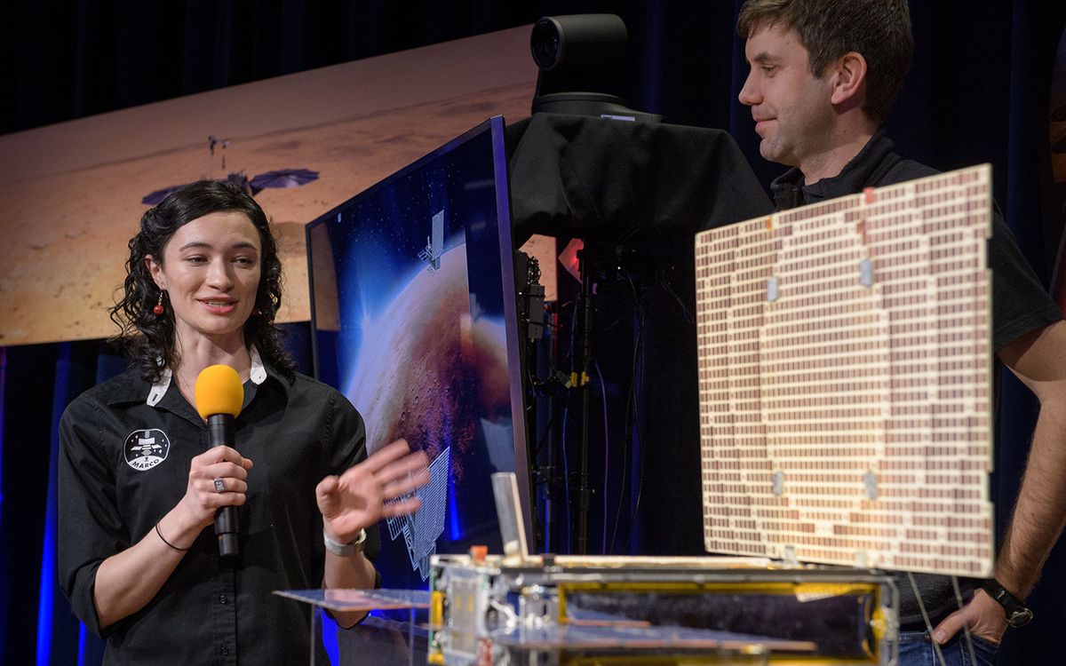 NASA's InSight Mars Lander: Amazing Landing Day Photos! | Space