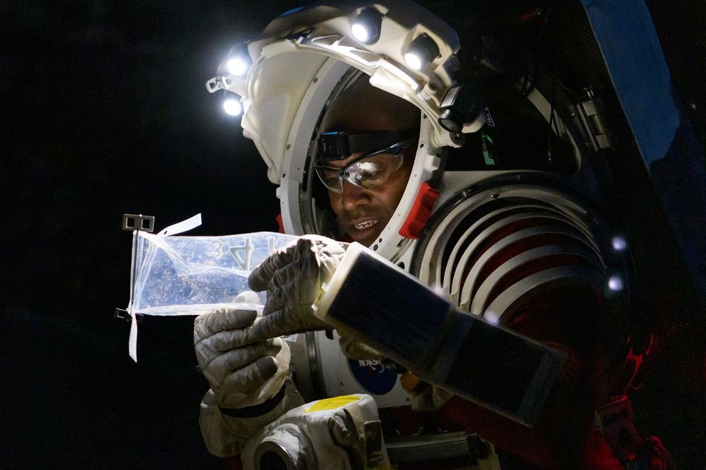 NASA announces Artemis 2 moon mission backup astronaut — Andre Douglas ...
