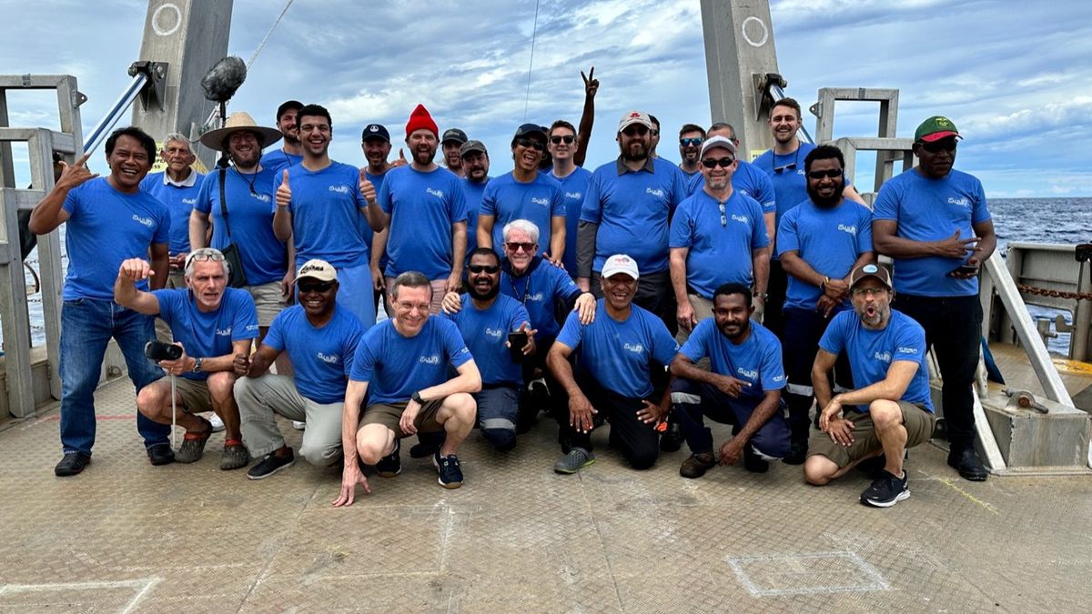 Interstellar meteor fragments found? Astronomer's claim sparks debate ...