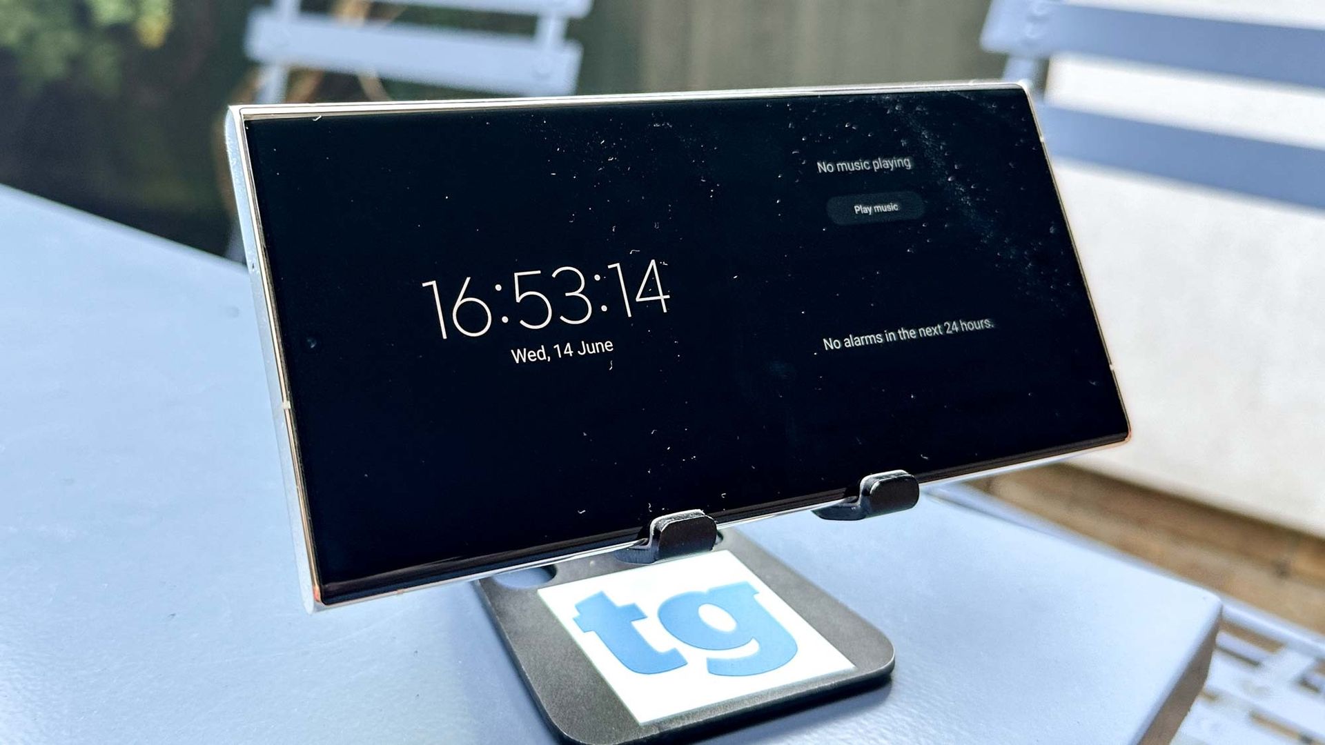 Samsung Galaxy phones already offer iOS 17's StandBy mode — here's how ...