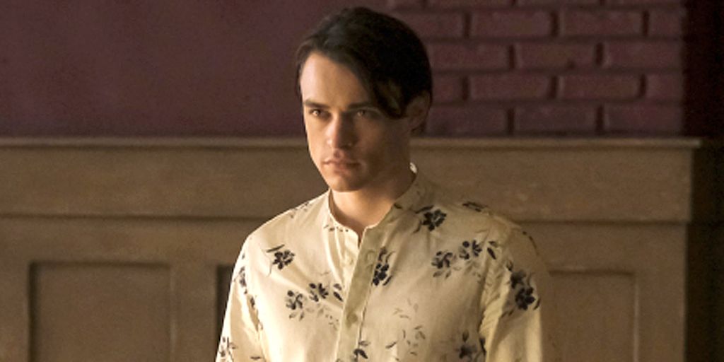 Legacies' Sebastian Was Lying To Alaric About Controlling Lizzie, Right ...