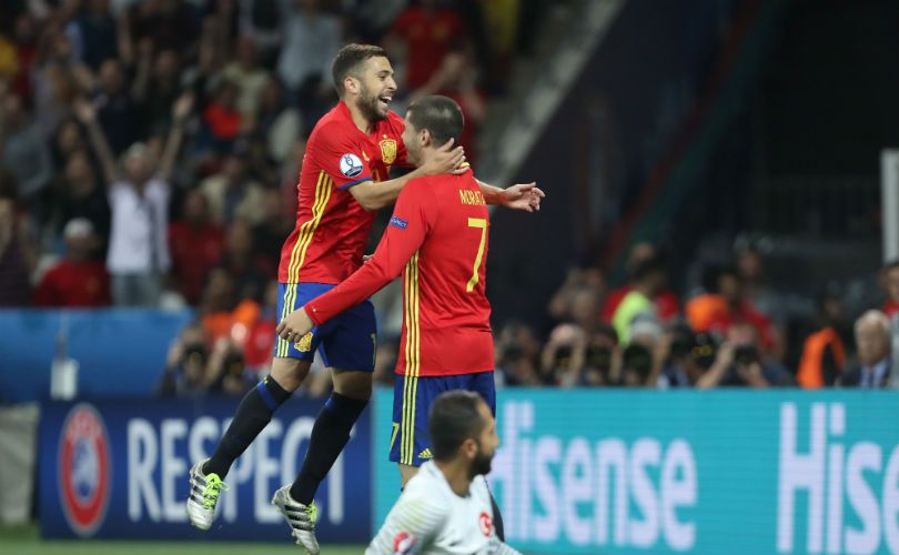 Spain vs Turkey - Euro 2016 LIVE with FourFourTwo | FourFourTwo