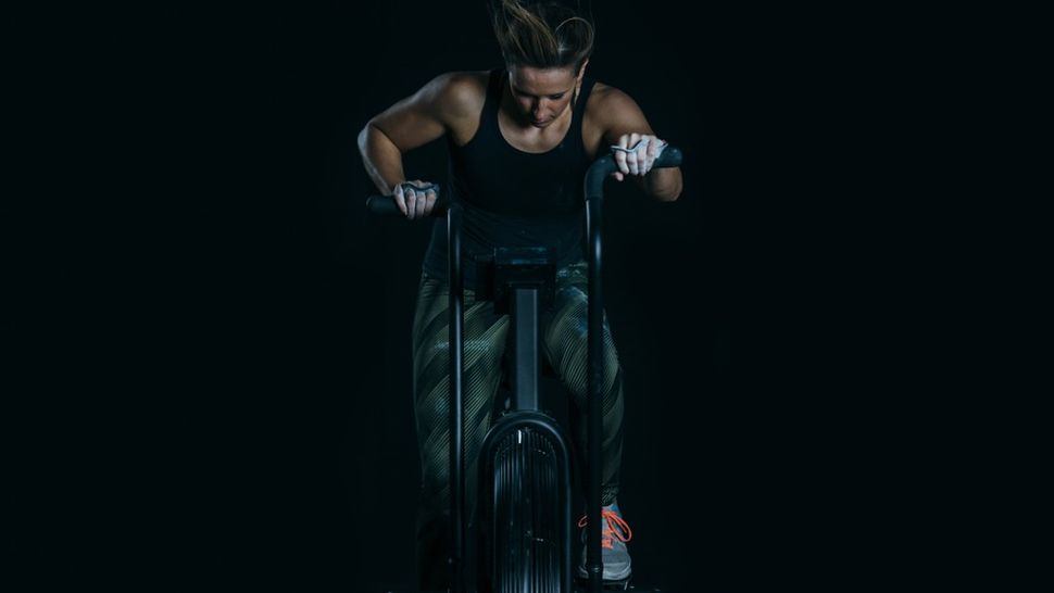 I trained like one of the UK's top CrossFit athletes — here’s what ...