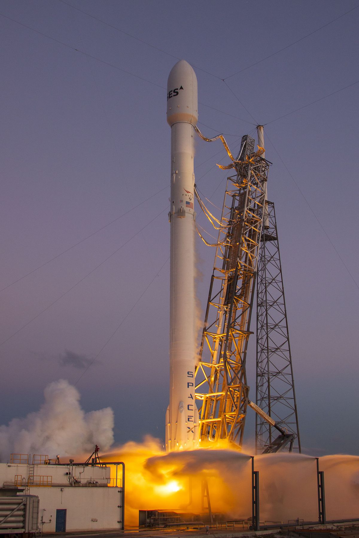 Photos: SpaceX Launches SES-9 Satellite, Attempts Rocket Landing: Page ...