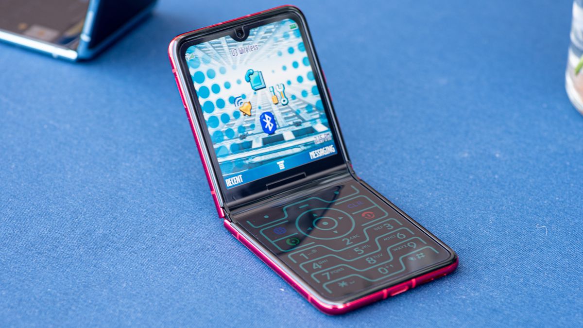 The Motorola Razr fully embraces the joy of missing out and I'm here ...