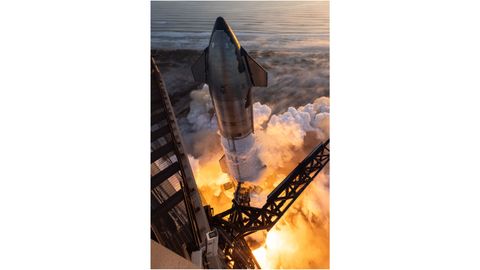 See SpaceX's Starship ignite all 33 1st-stage engines (photos) | Space