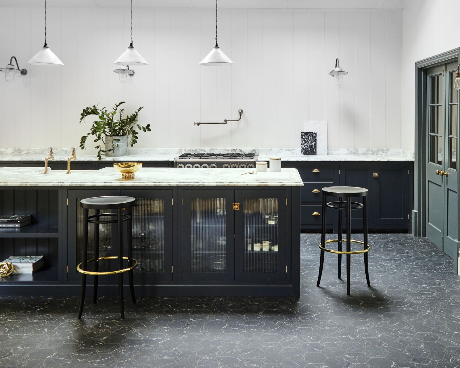 Vinyl kitchen flooring ideas – practical advice and inspiring styles ...