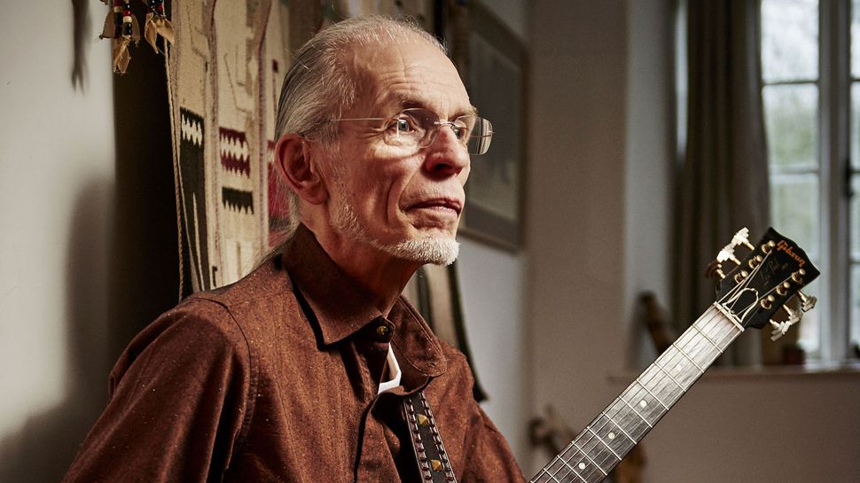 Steve Howe: “Guitars always give me a feeling of complete freedom ...