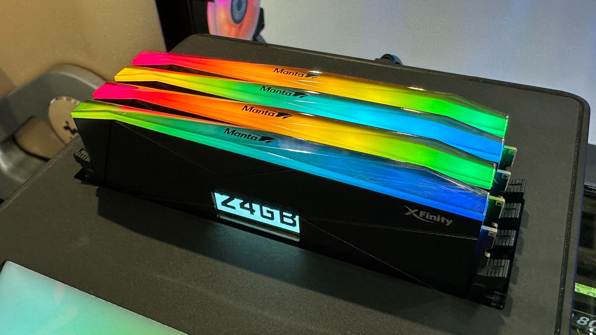 V-Color puts displays on memory modules | Tom's Hardware