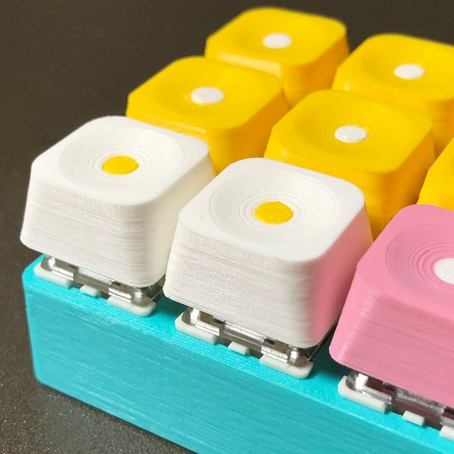 Raspberry Pi Pico Uses 3D Printed Circuit In Mechanical Keypad | Tom's ...