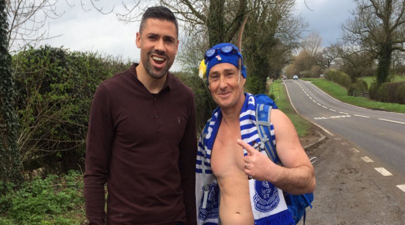 Stoke's Jon Walters stops car to make donation to Everton superfan ...