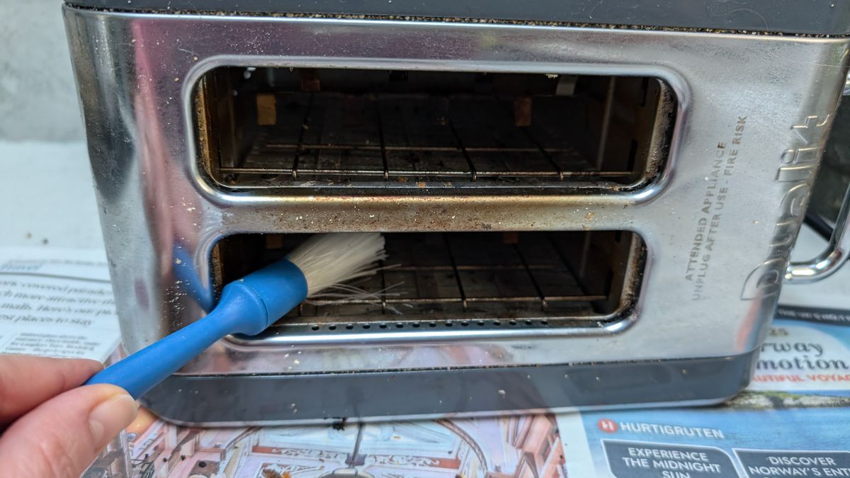 How to clean a toaster | Top Ten Reviews