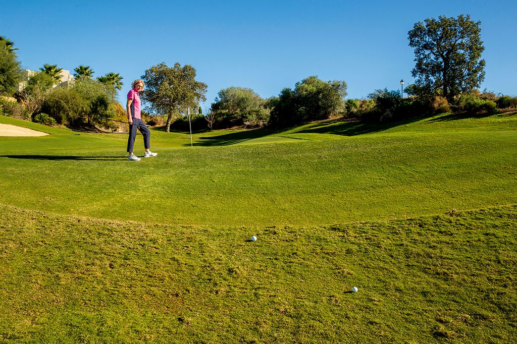 How To Play The Chip Shot So Many Amateur Golfers Get Wrong | Golf Monthly