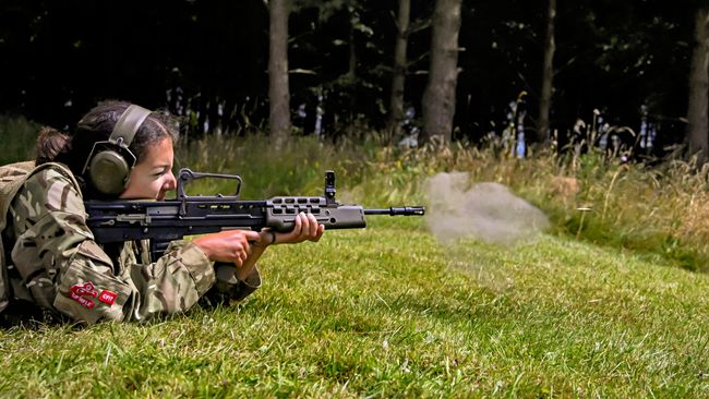 What takes over 71,922 shots but only 500 bullets? Catching a bullet ...