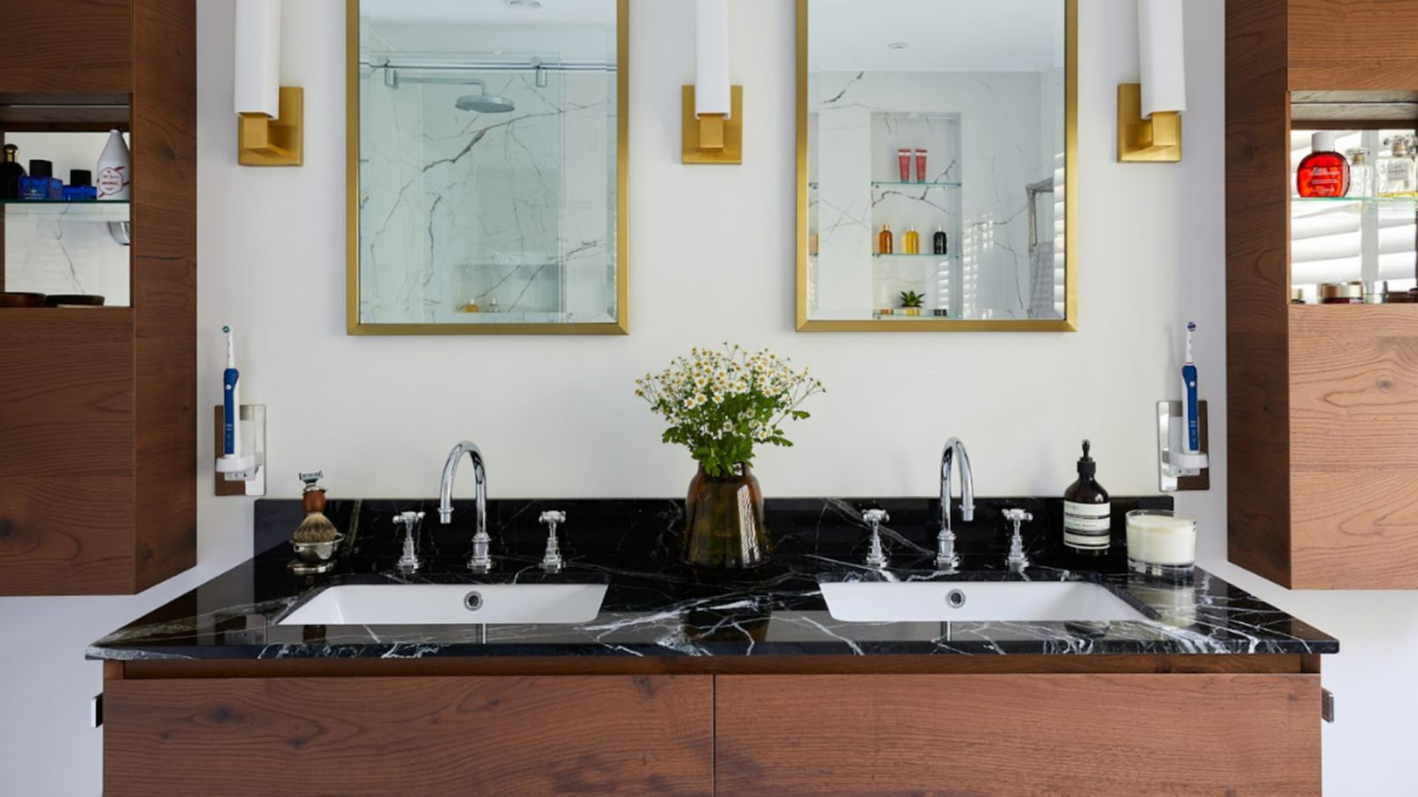 Mixer Taps Vs Standard? Which Is Better for Your Bathroom | Livingetc