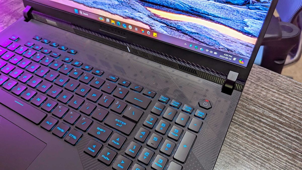 ASUS ROG Strix SCAR 18 (2024) review: You can't fool me, ASUS, this isn ...