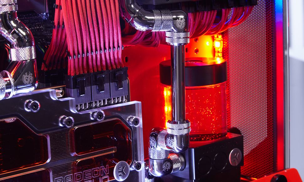 Maingear F131 Review: $10,000 of PC Gaming Greatness | Tom's Guide