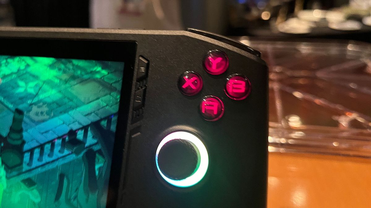 Hands on: MSI Claw preview: a bold step for MSI and Intel in an ...