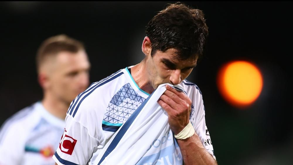 Finkler's Phoenix move confirmed | FourFourTwo