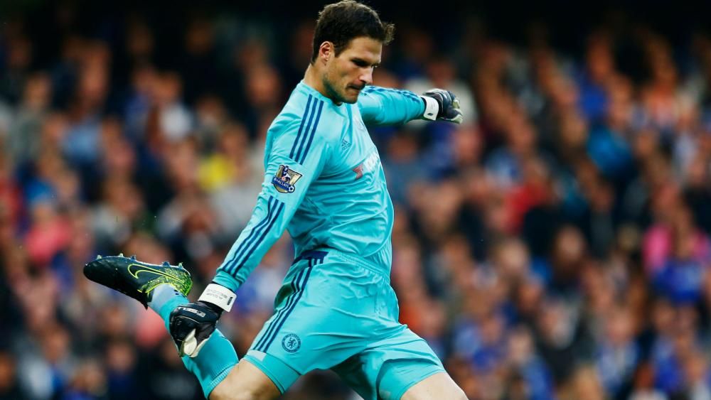 Begovic happy to be part of Chelsea's plans | FourFourTwo