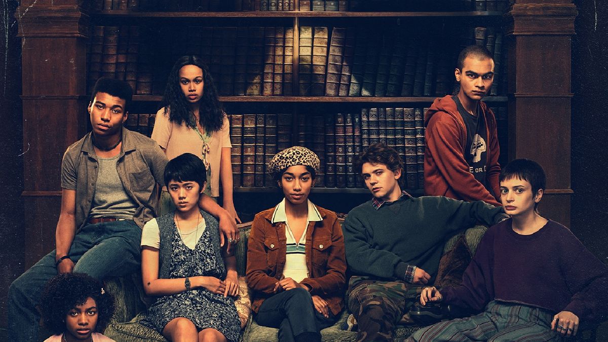 What is Netflix's The Midnight Club about? Plot, setting and reactions ...