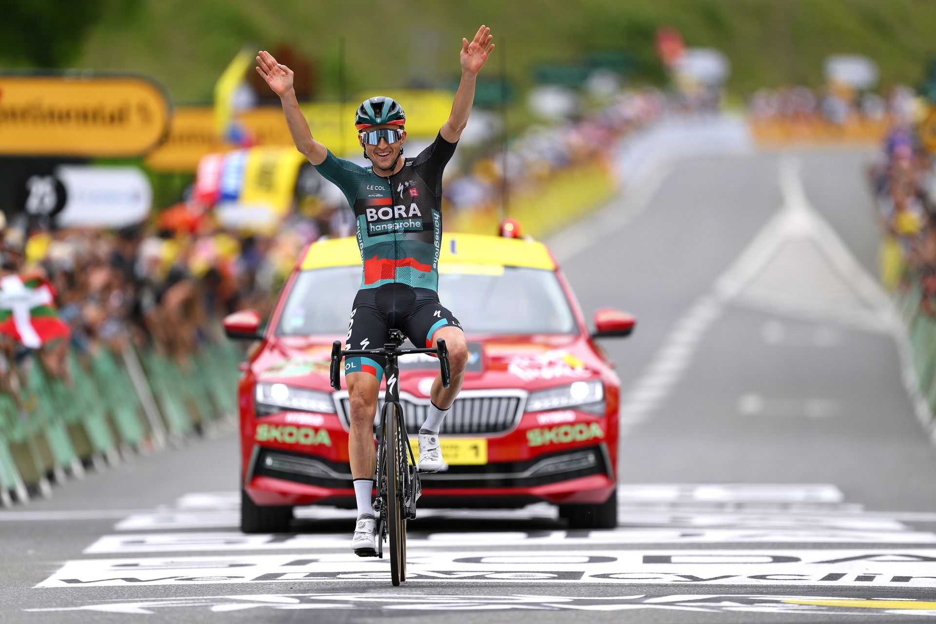Jai Hindley wins stage five of the Tour de France solo as Jonas ...