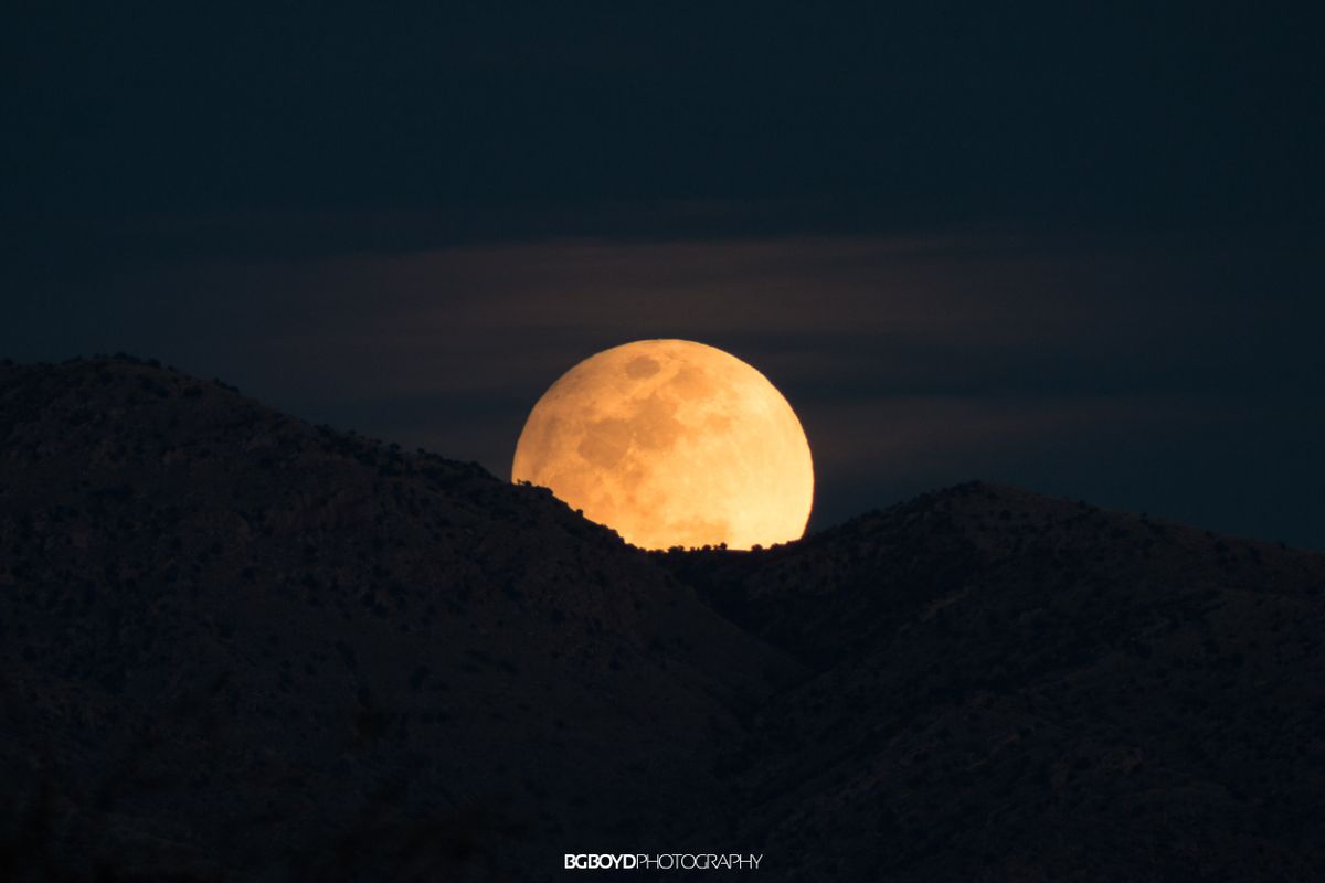 In Photos: The Snow Moon Lunar Eclipse & Comet 45P Close Encounter | Space