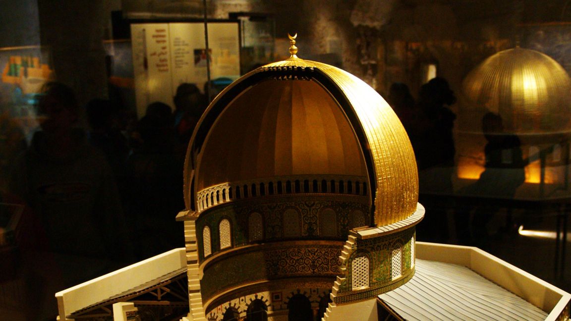 Painting gold: 7 essential tips | Creative Bloq