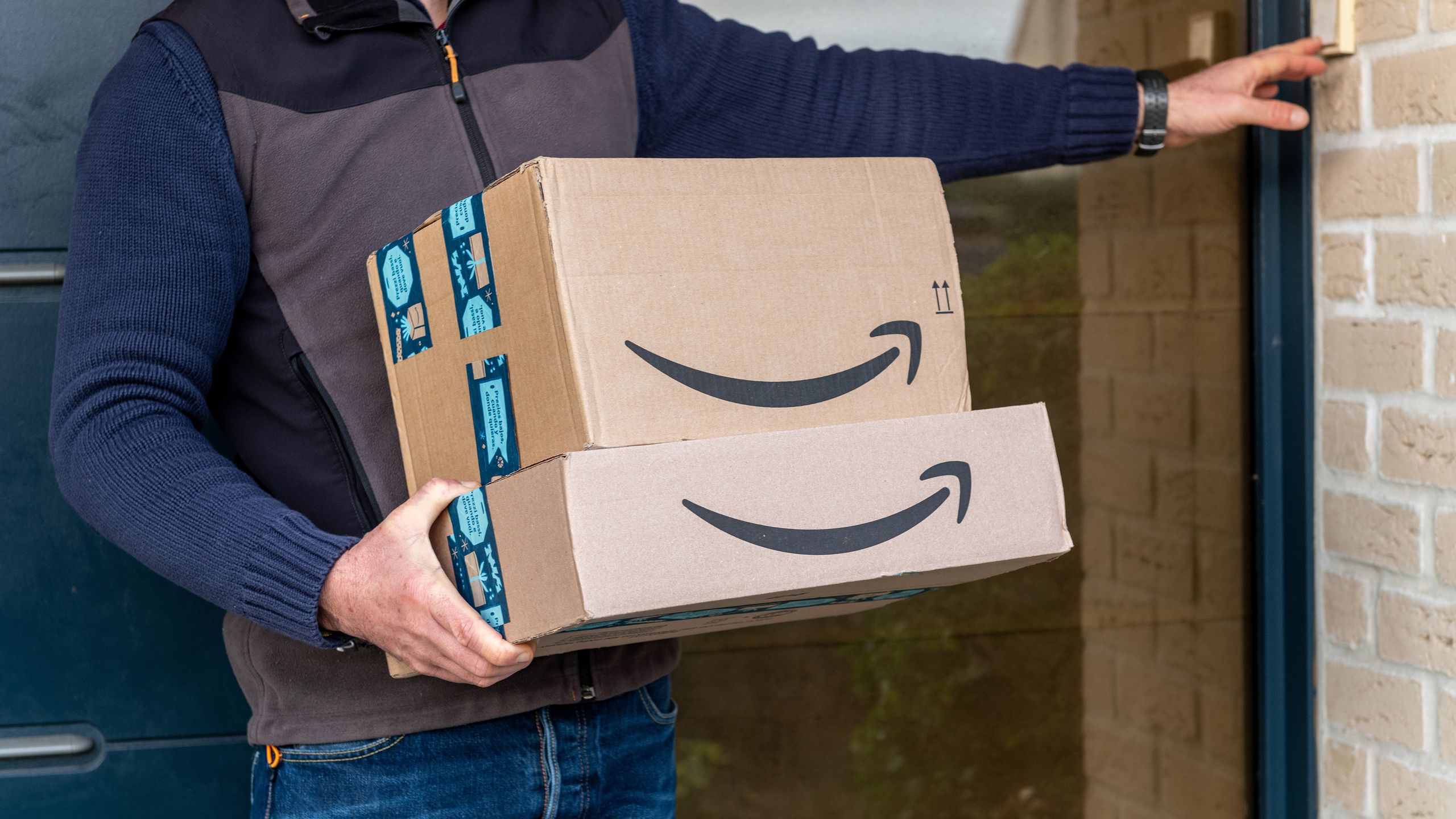 Am I the only one left without a Prime subscription? These Anti-Prime ...