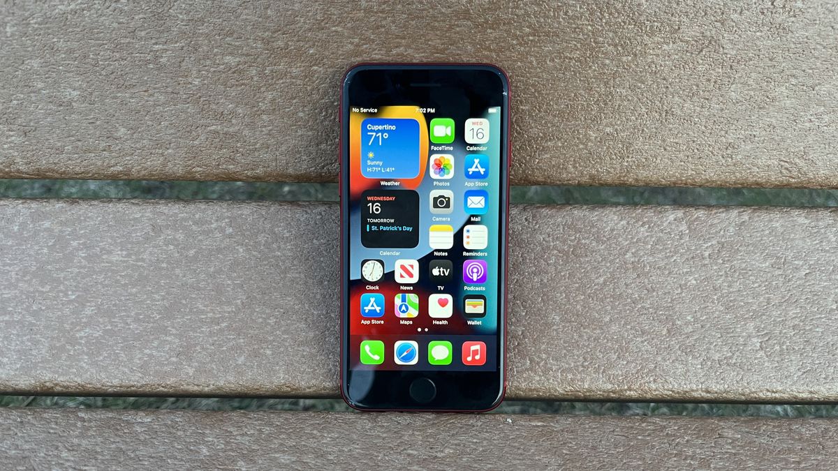 iPhone SE 2022: Why you should NOT buy it | Laptop Mag