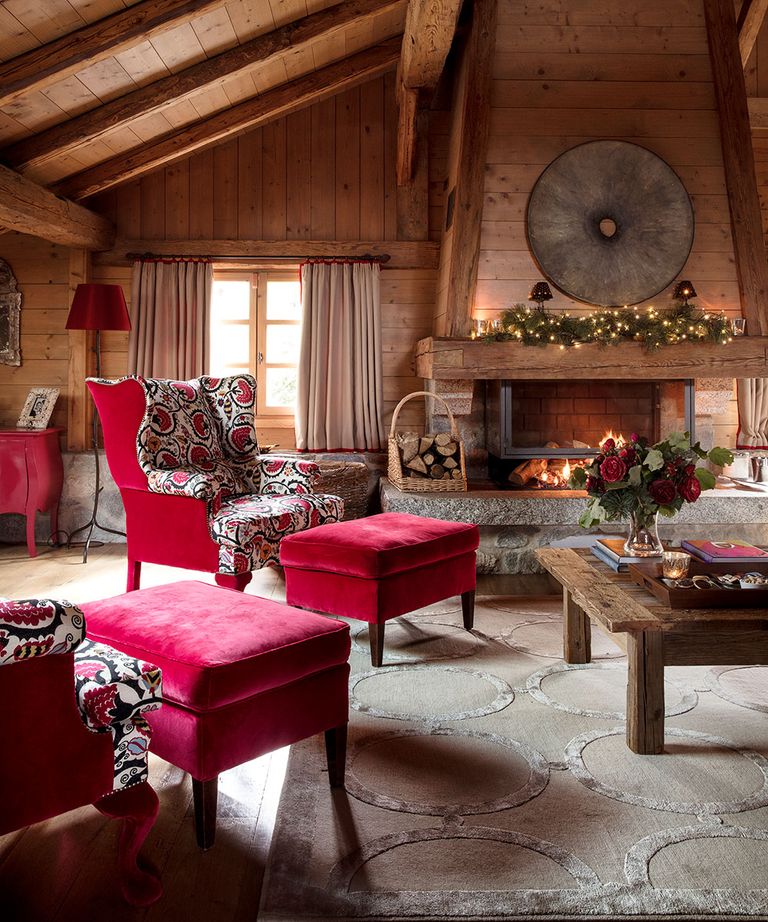 A traditional alpine home in Combloux, designed by Tor Vivian | Homes ...