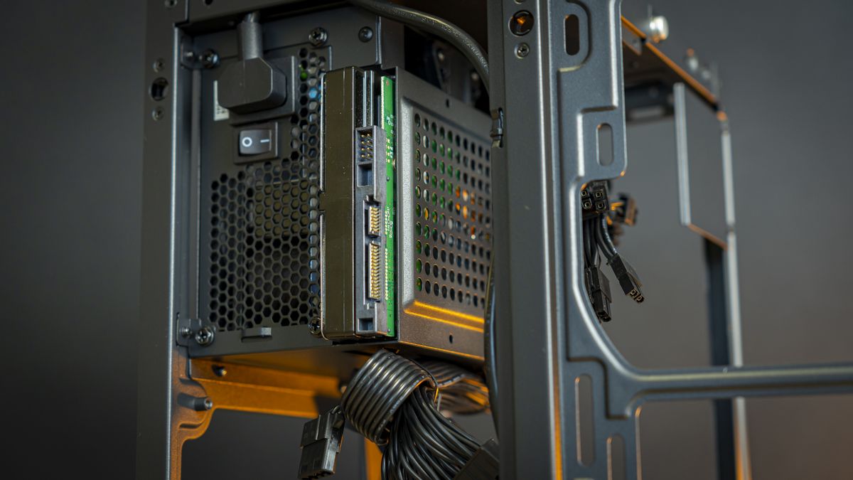 Hyte Revolt 3 Review: Now This is Something Special | Tom's Hardware