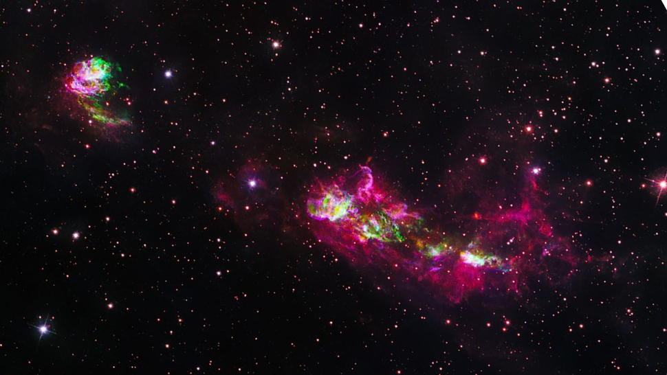 Hubble Telescope watches star blast out jet of hot gas 32 light-years ...