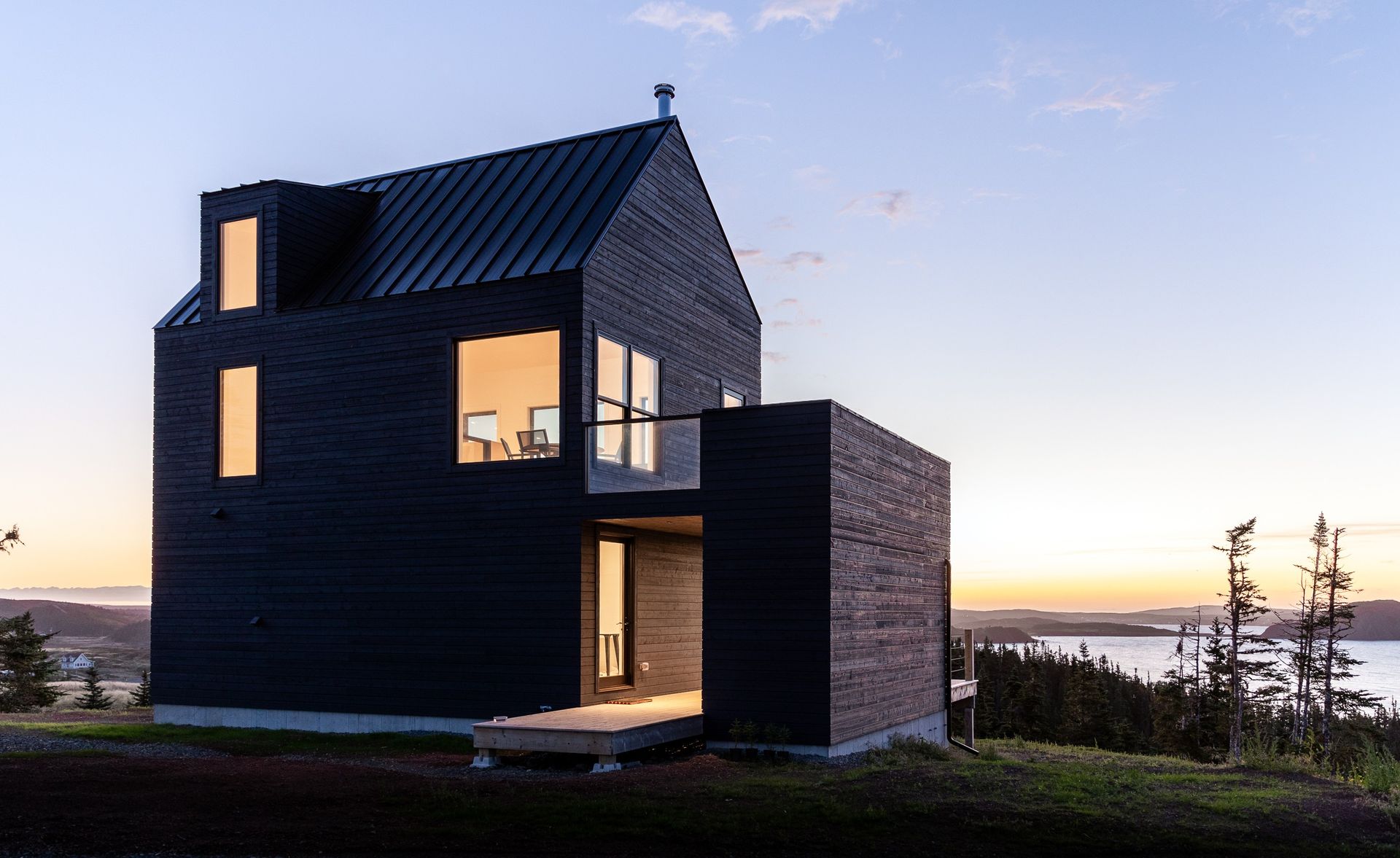 Contemporary Newfoundland cabin offers spectacular views | Wallpaper*