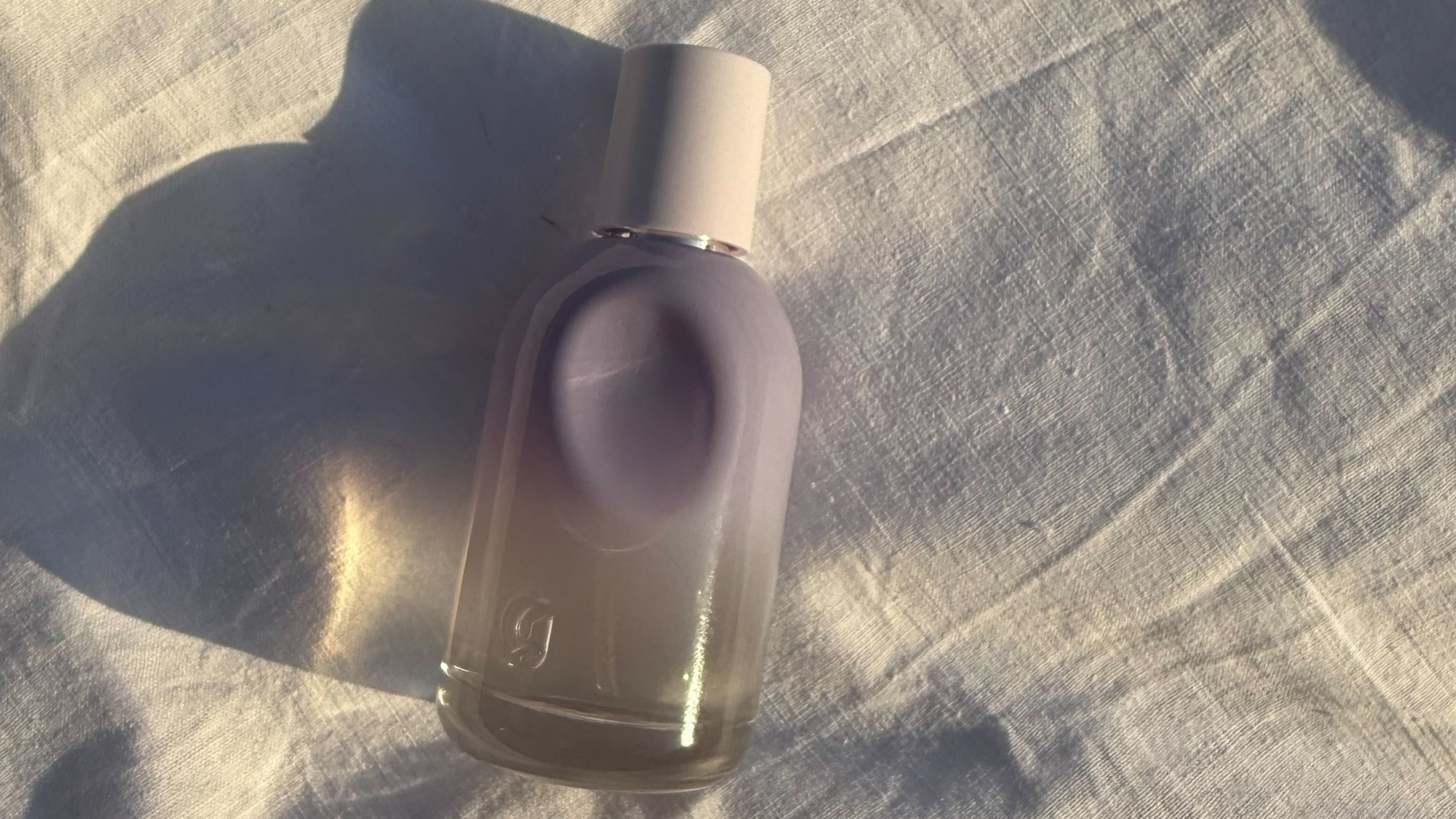 Glossier You Fleur, Reviewed By Two Beauty Editors | Marie Claire UK