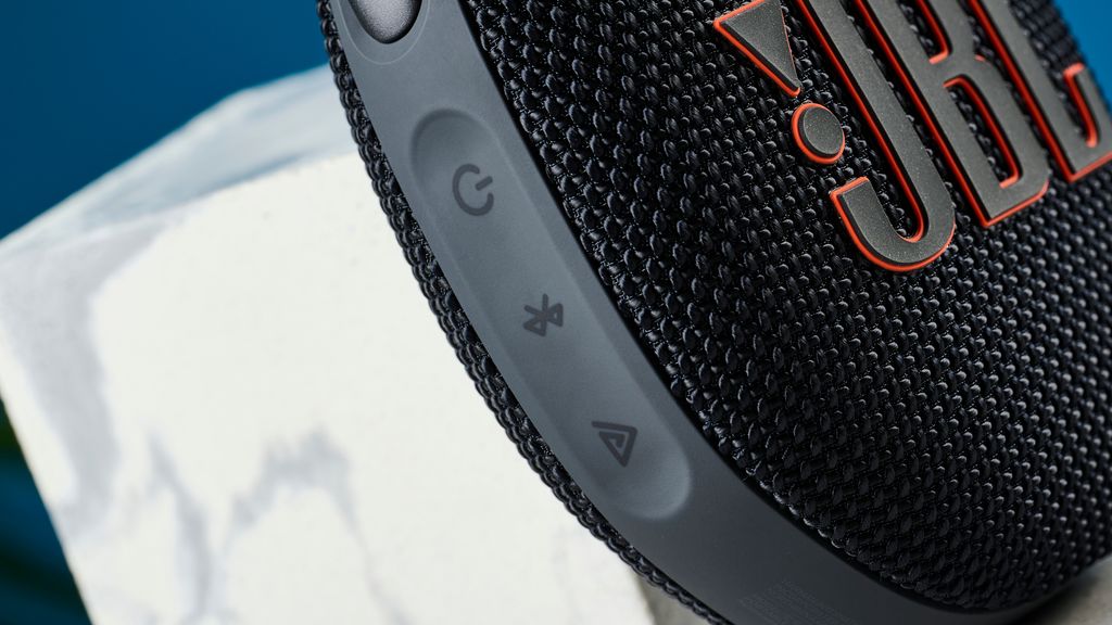 JBL Clip 5 review | Tom's Guide